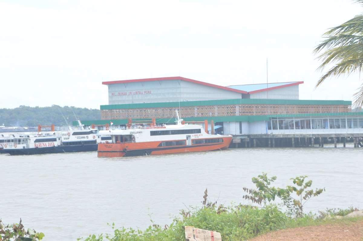 How to Go to Holiday Inn Resort Bintan Lagoi Beach from Singapore ...